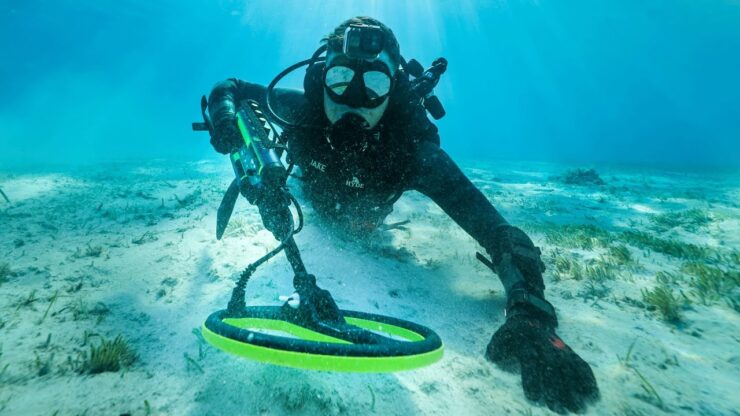 9 Best Metal Detector for Underwater 2024 - For Water Explorers