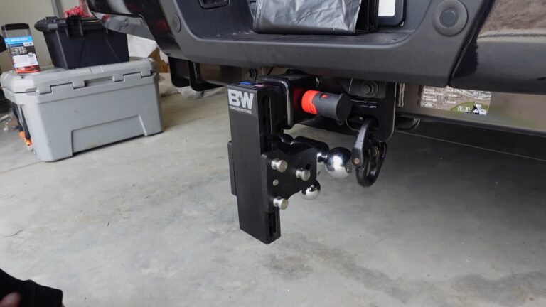 Trailer Hitches: The Many Different Types - Base Outdoor